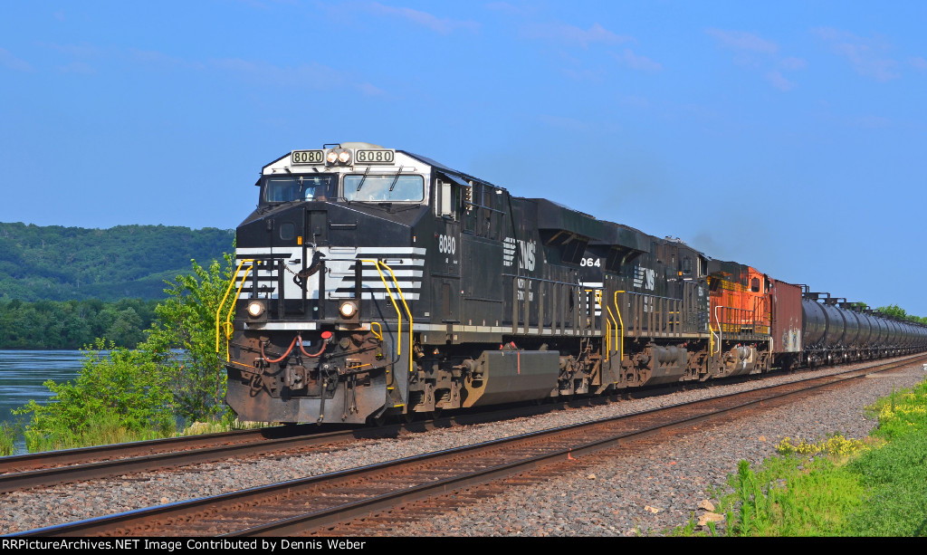 NS 8080, BNSF's St.Croix Sub.